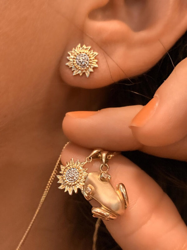 Sun Design 14K Yellow Gold Stud Earrings with Diamonds